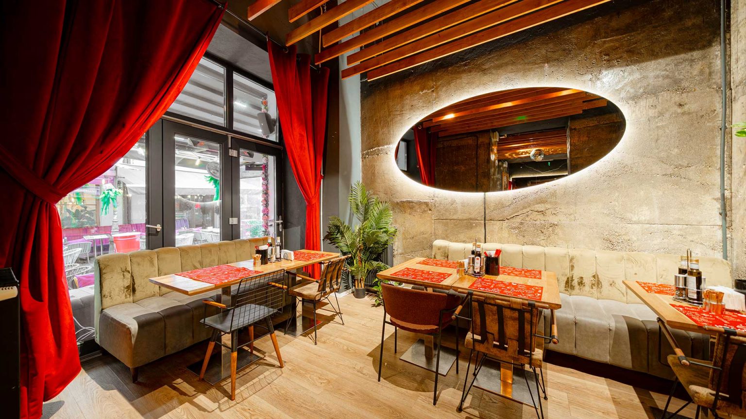 Cafenea Centrul Vechi Bucuresti - Arcade Cafe