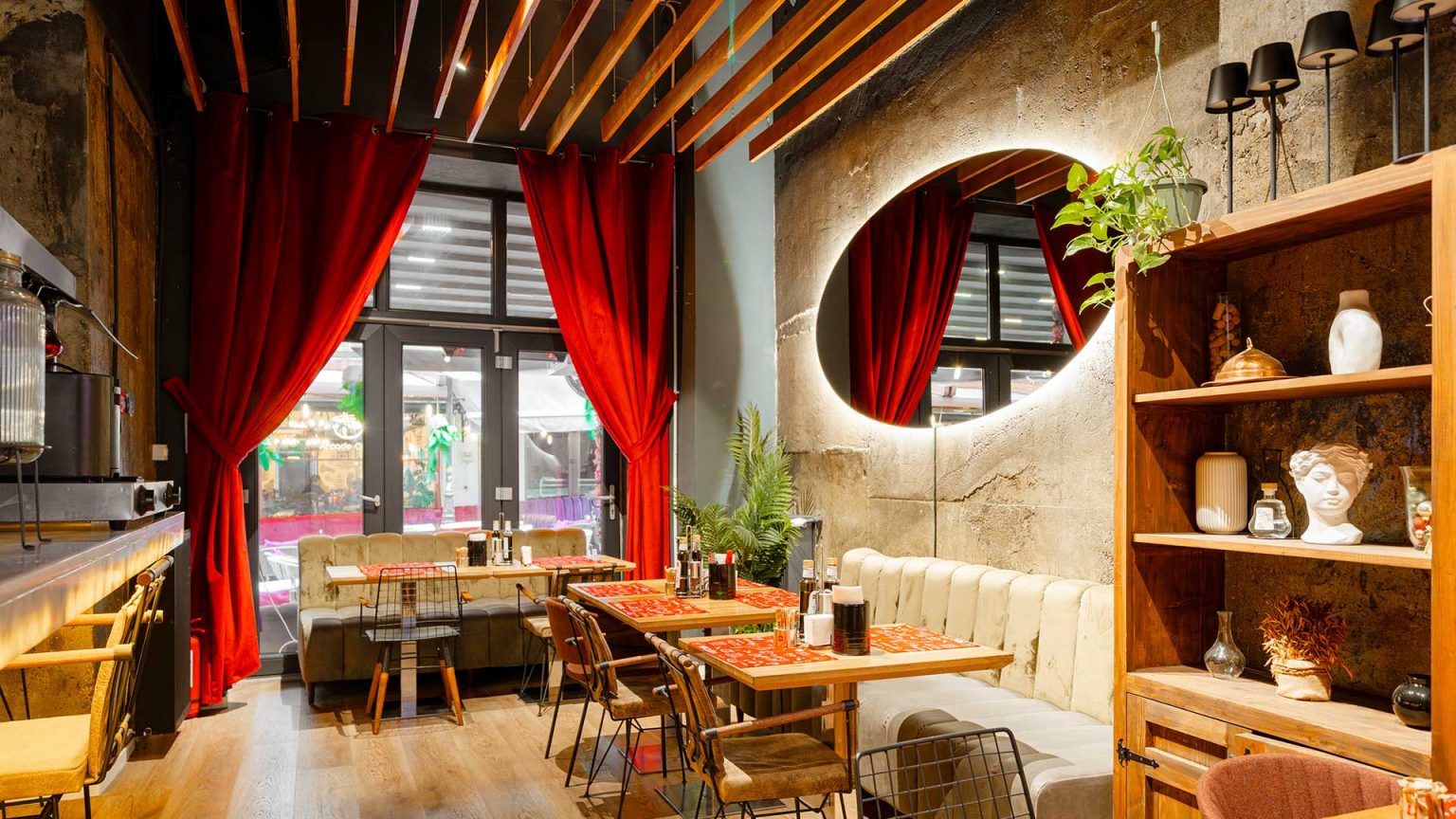 Cafenea Centrul Vechi Bucuresti - Arcade Cafe